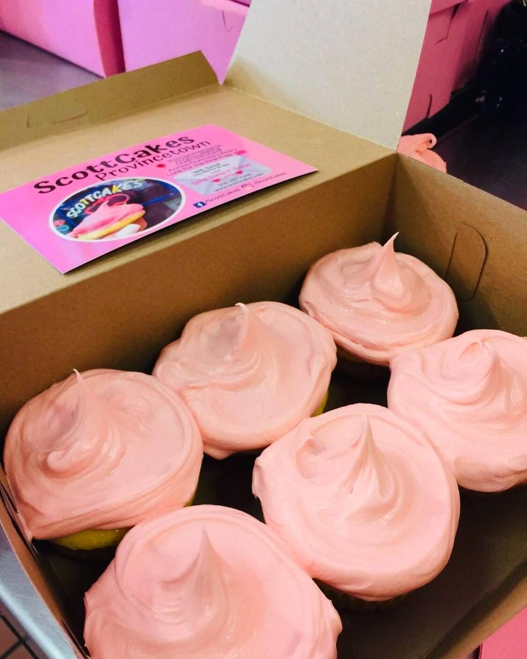 Nationwide Shipping – ScottCakes